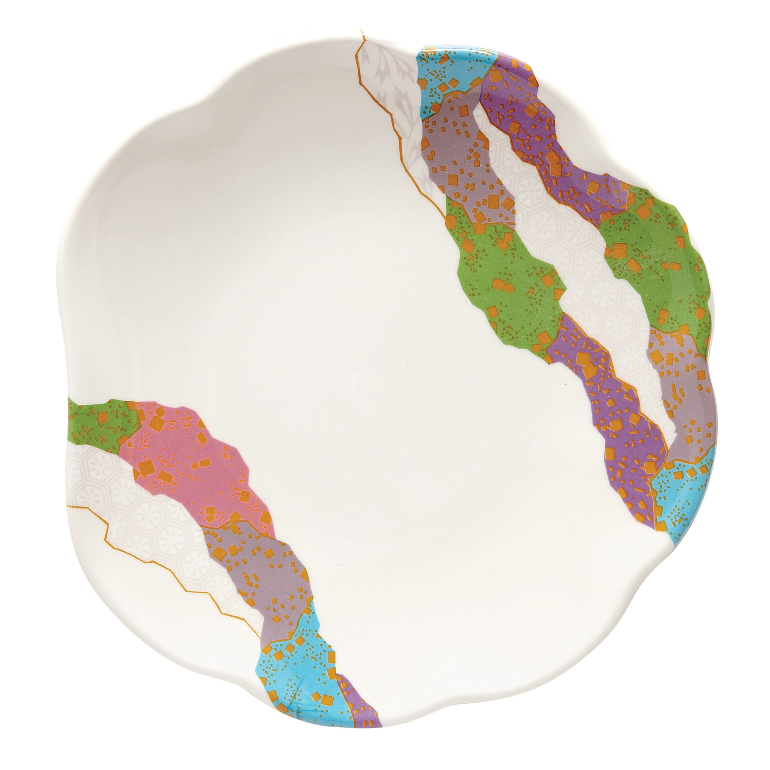 G.E.T. Contemporary™ 8" Scalloped Edged Plate | Wasserstrom